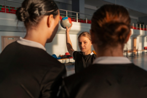 Why Discreet Self-Defense Tools Attract Young Professionals